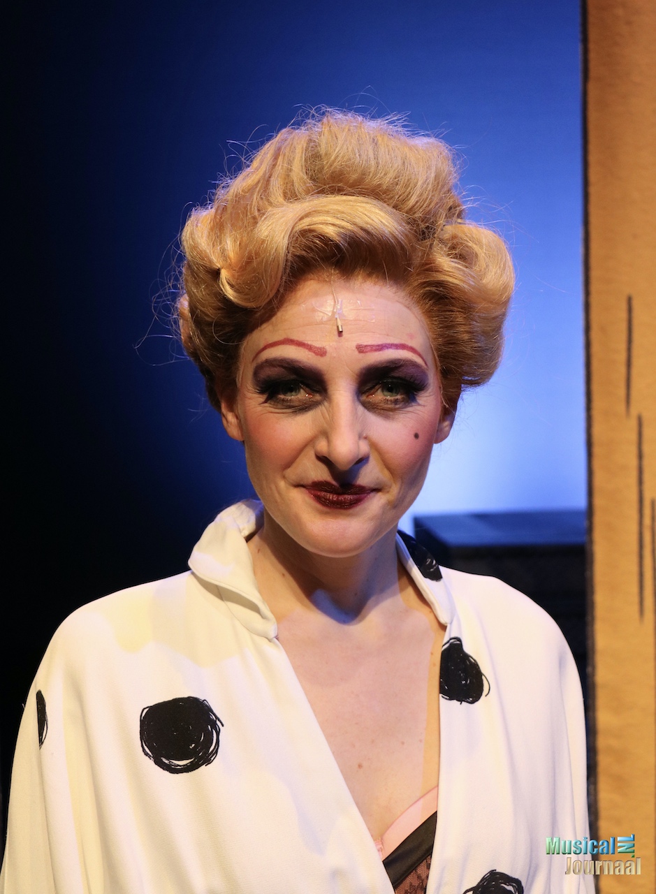 Optreden Nederlandse musicalster Willemijn Verkaik tijdens Oscars 2020 ...