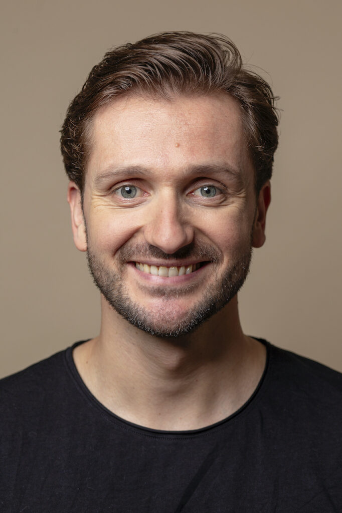 David van den Tempel sluit zich aan bij ZangProfs • musicaljournaal